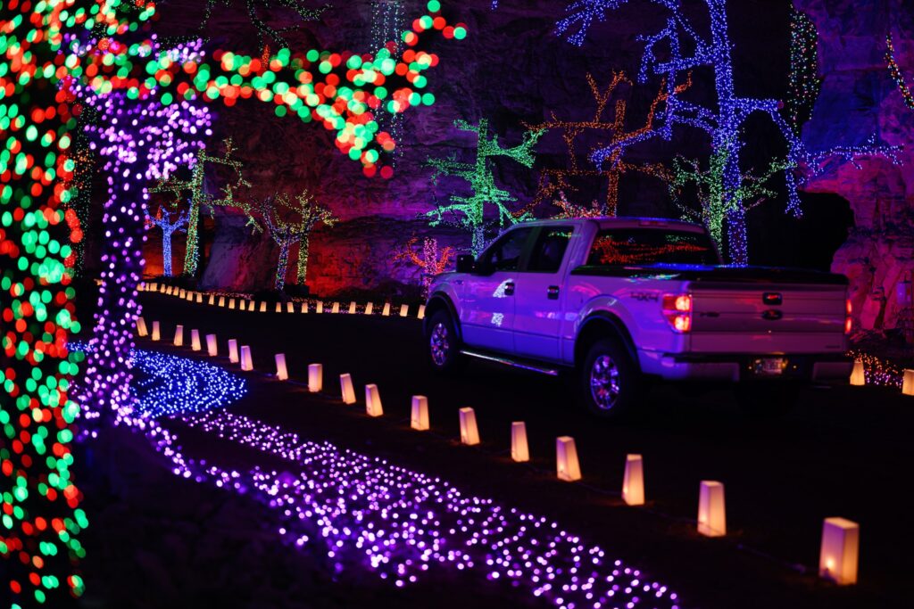 Louisville Mega Cavern - Christmas In Lousiville
